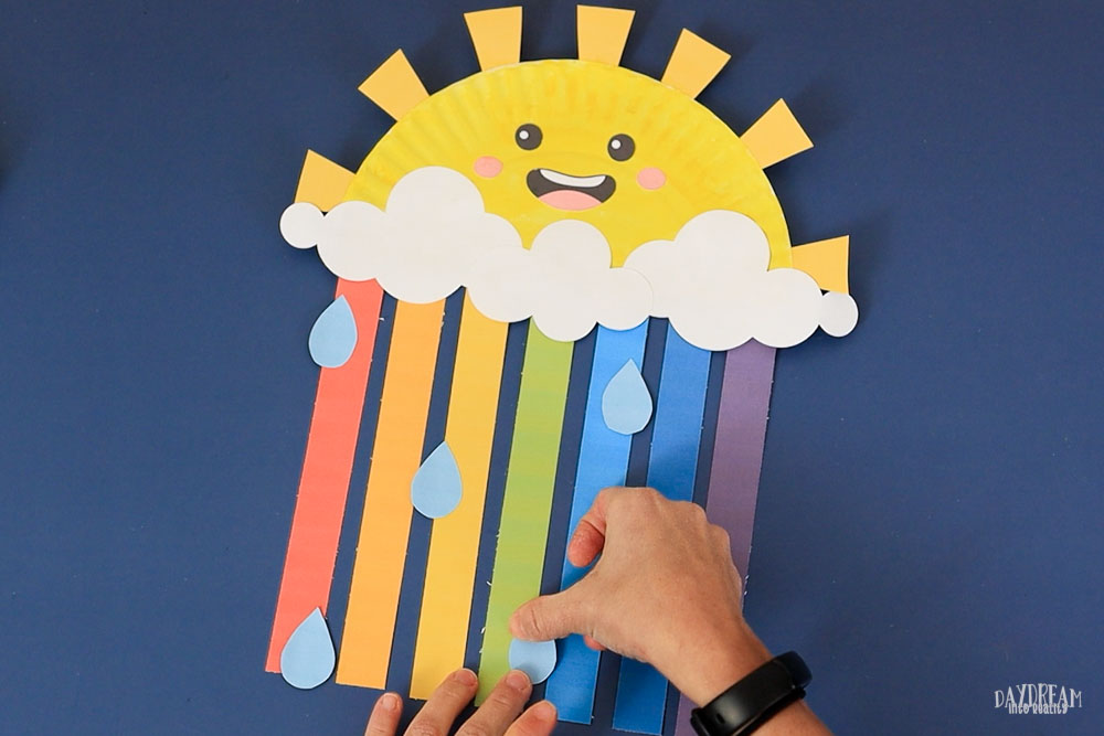 Paper Plate Rainbow Craft for Kids | Free PDF Template! ~ Daydream Into ...